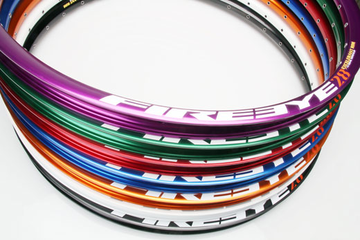 Fireeyeに29インチリム: Yurisの日記